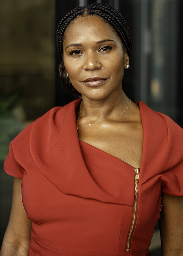 Ten Questions for Jamila Minnicks | Poets & Writers