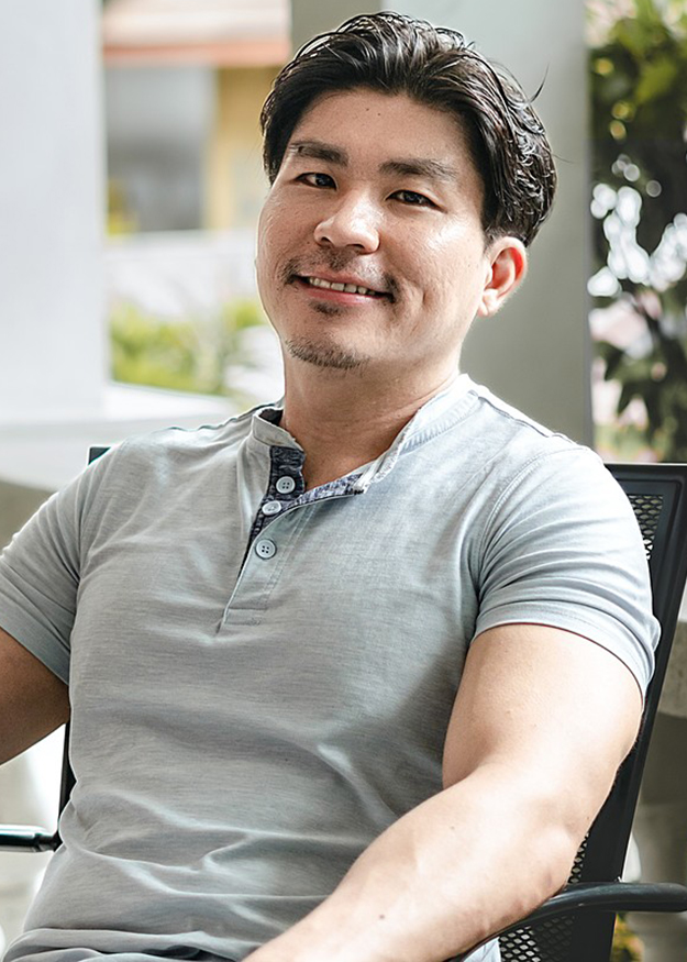 Ten Questions for Nathan Go | Poets & Writers